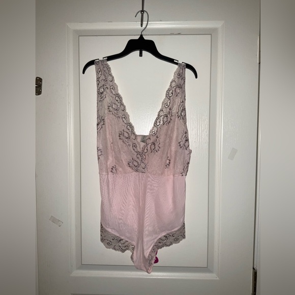 Marilyn Monroe | Intimates & Sleepwear | Marilyn Monroe Lacey Pink ...